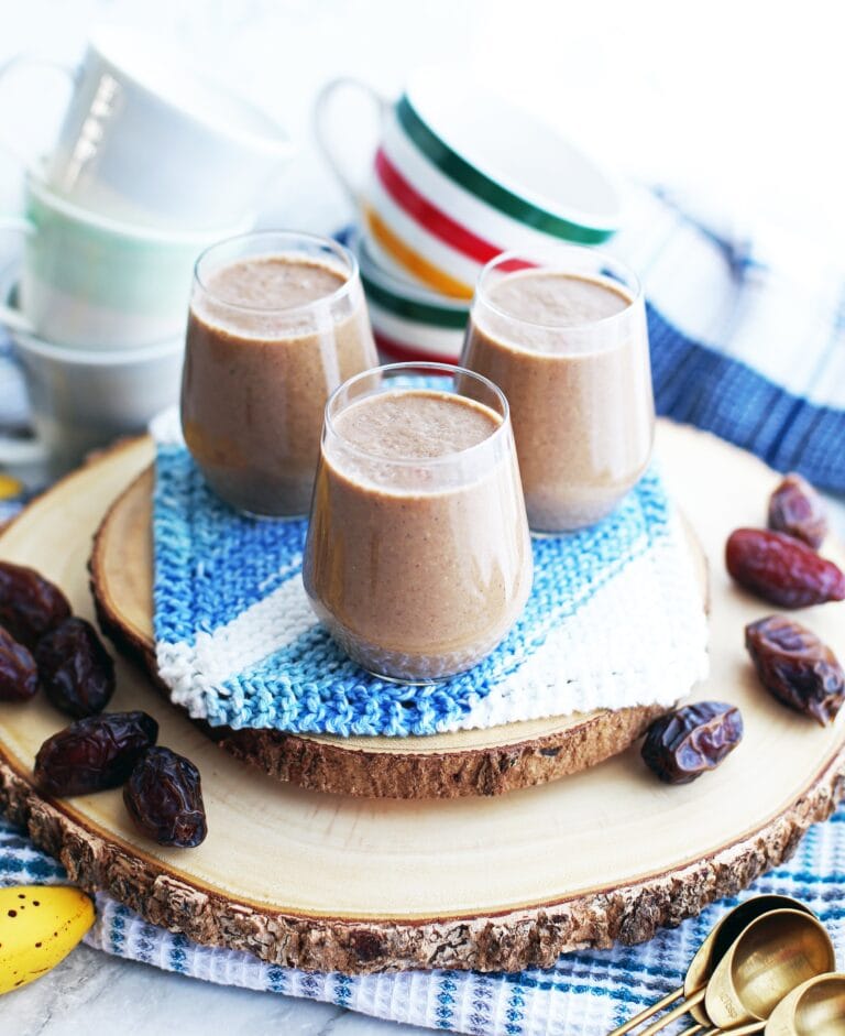 Creamy Date Coffee Breakfast Smoothies - Yay! For Food